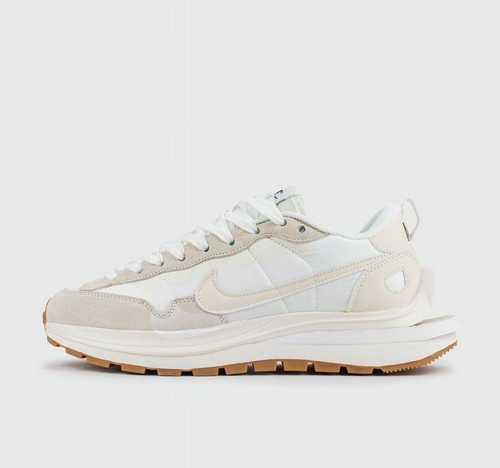 Кроссовки Nike Vapor Waffle x Sacai White / Gum