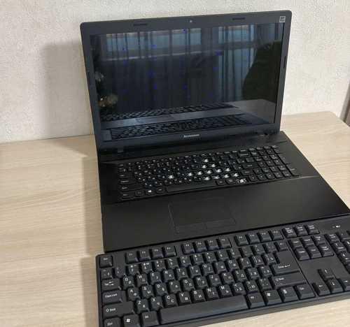 Ноутбук Lenovo g700