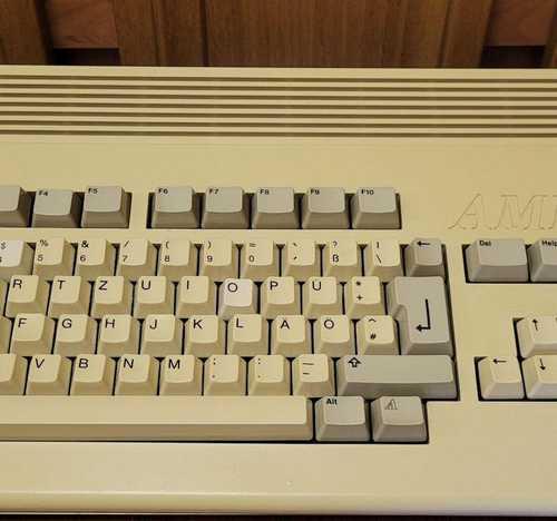 Commodore Amiga A1200 ретро