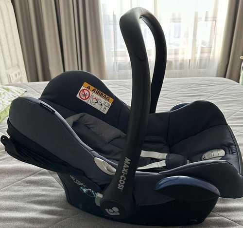 Детская автолюлька maxi-cosi cabriofix