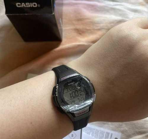 Часы Casio LWS-2000H-1avef