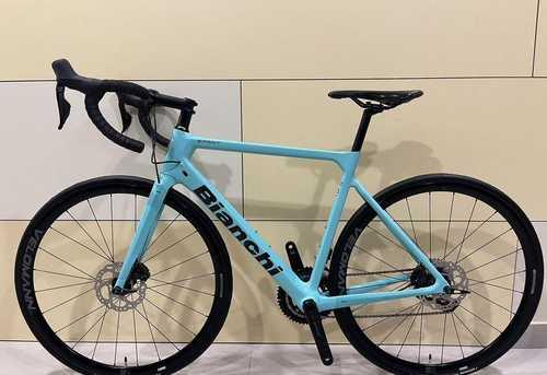 55 Шоссейный Bianchi Sprint 105 DI2 Disc