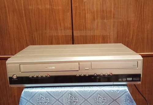 Рекодер Toshiba DVR 40 (Китай)