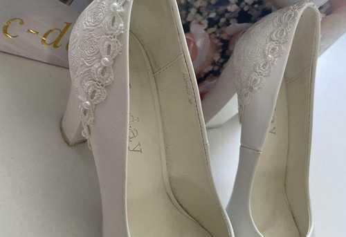 Туфли женские свадебные 38 размер натуральная кожа