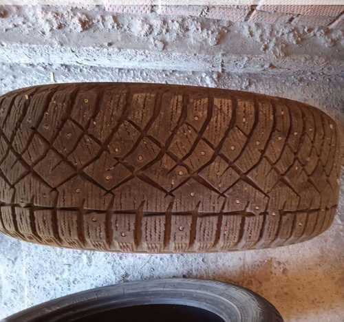 Nitto Therma Spike 225/55 R18