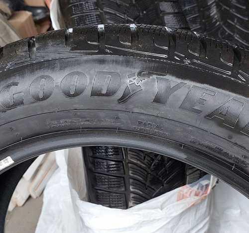 Goodyear Allage AL 01 255/55 R6