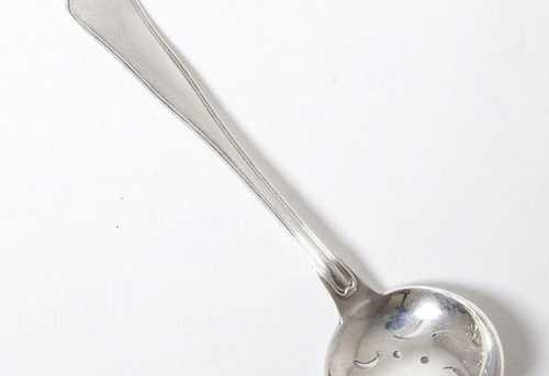 Серебряная ложка с перфорированным черпаком. Дания