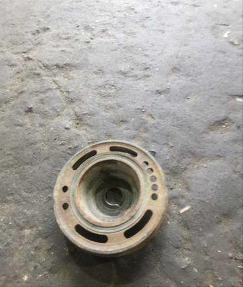 Шкив коленвала Opel Astra H купэ z16xer 2006-2014