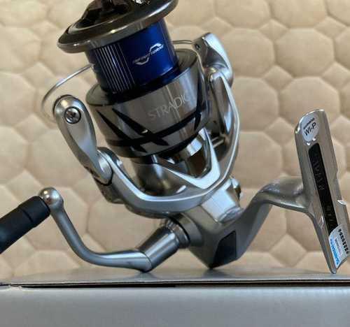 Катушка shimano 23 stradic 4000