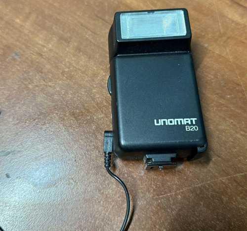 Фотовспышка Unomat B20