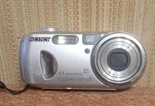 Компактный фотоаппарат Sony DSC-P73