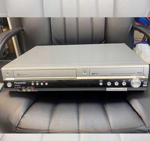 VHS DVD рекордер Panasonic DMR-ES35V