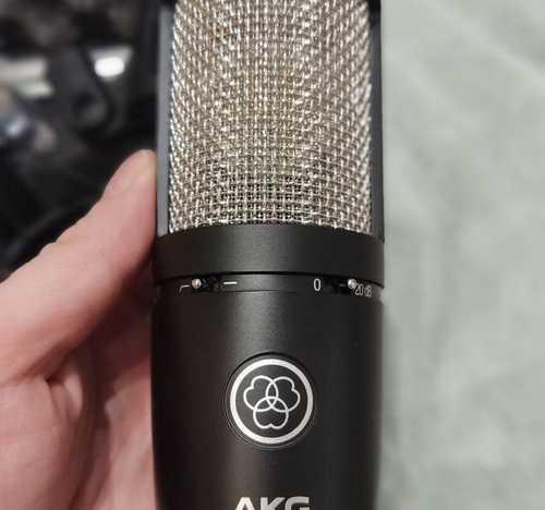 Студийный микрофон конденсаторный AKG P220