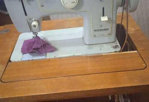 Швейная машина Мальва