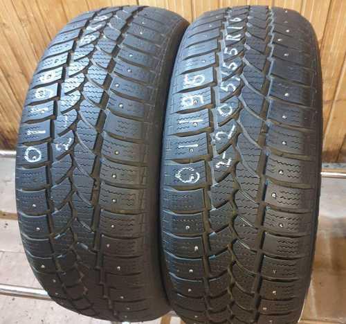 Tigar Sigura Stud 205/55 R16 94T