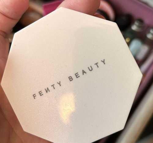 Хайлайтер Fenty Beauty