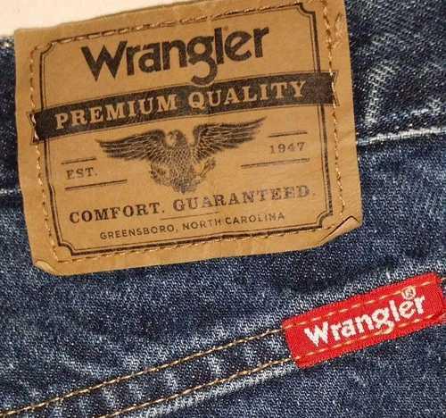 Джинсы Wrangler 30x32 синие denim. Чёрные вельвет