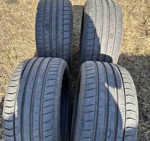 Triangle EffeXSport TH202 245/40 R18 и 265/35 R18