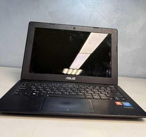 Нетбук asus x200ca