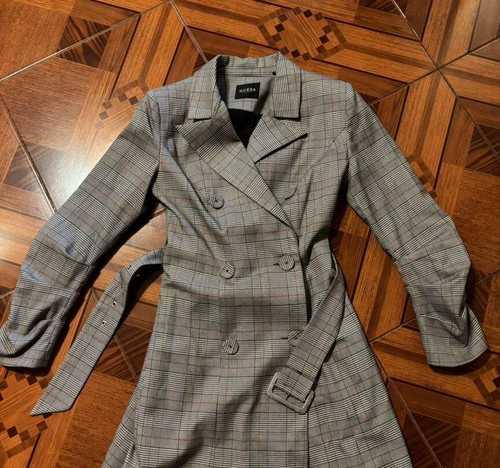 Платье пиджак guess