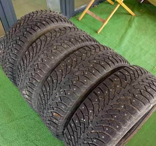 Nokian Tyres Hakkapeliitta 4 235/55 R17 103T