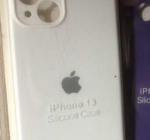 Чехол на iPhone 13