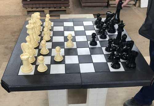 Садовый стол для игры в шахматы