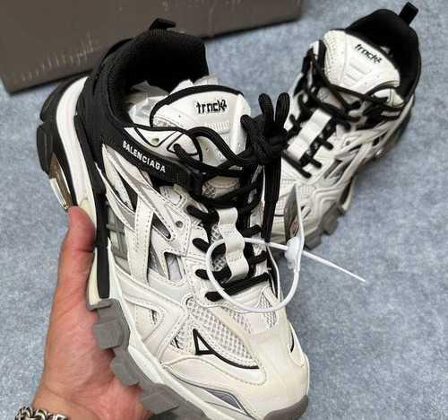 Кроссовки Balenciaga Track 2