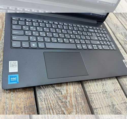 Новый ноутбук Lenovo V15 G2 IJL n4500/8/256 ssd