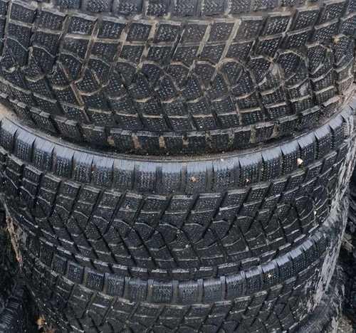 Triangle Winter A/T 275/45 R20