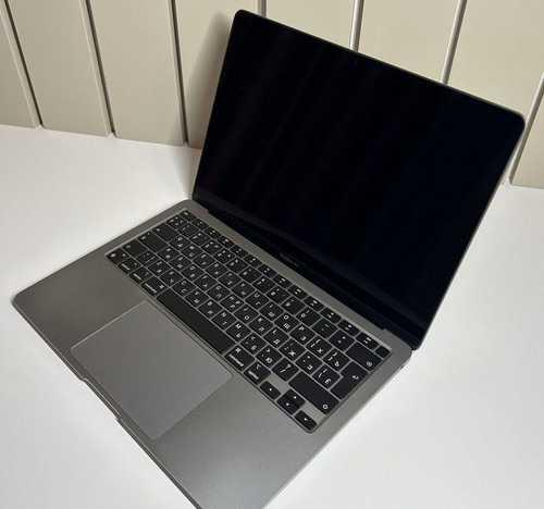 Apple MacBook air 13 m1