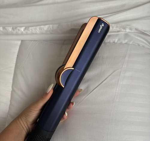Dyson Airstrait straightener