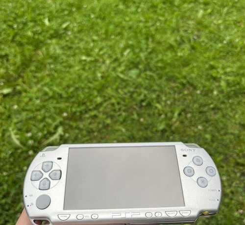 Sony Psp 2001 Ice Silver (Прошита + Игры)