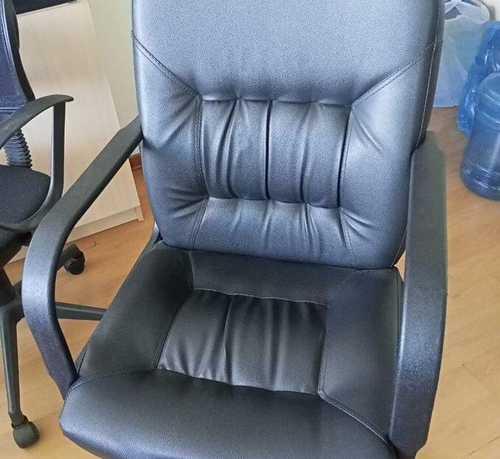 Продам бу офисные кресла