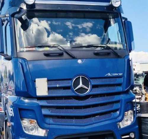 Pазбираем грузовик Mercedes-Benz Actros mpiv с 201