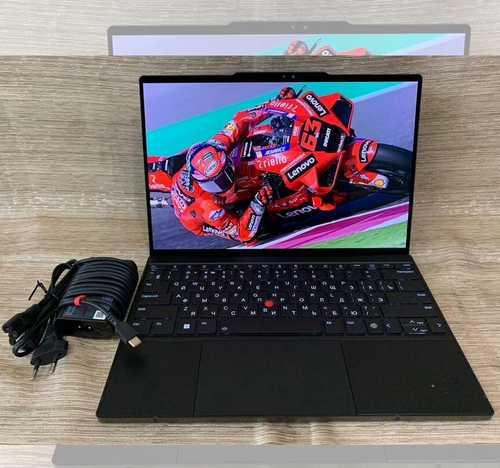 Lenovo ThinkPad Z13 LTE Ryzen 7Pro 6860Z 32/1024GB