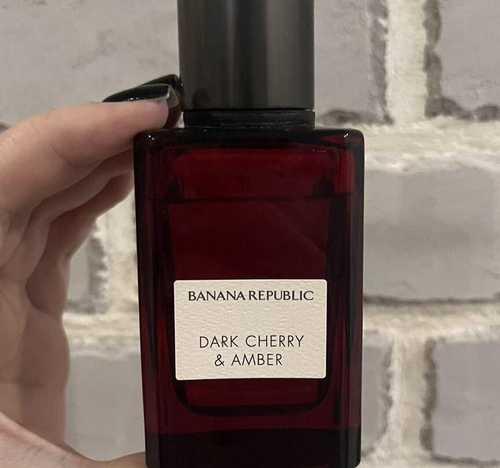 Духи banana republic dark cherry & amber