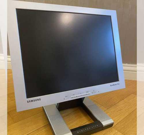 Монитор samsung singmaster 152s