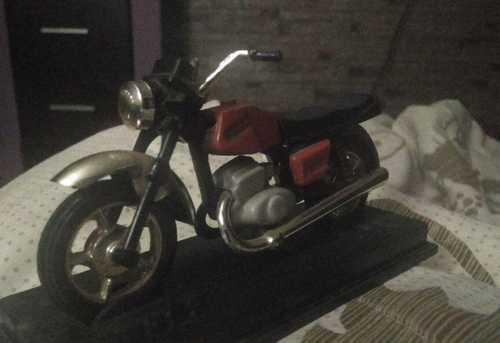 Модель игрушка мотоцикл иж СССР