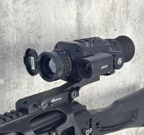 Тепловизор с лазерным дальномером Arkon Arma SR25L