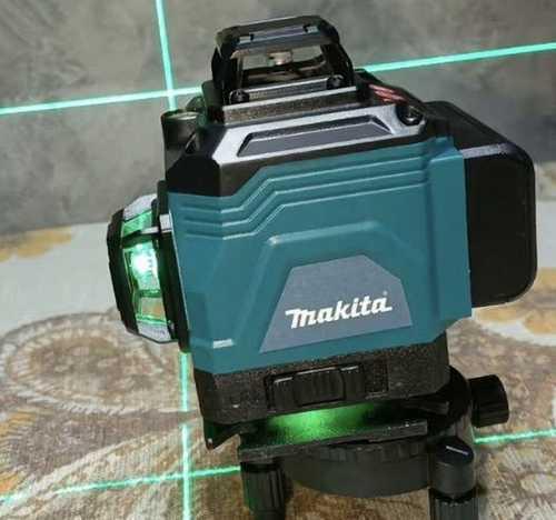 Лазерный уровень makita