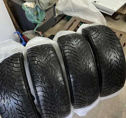 Nokian Tyres Hakkapeliitta R3 SUV 215/60 R17