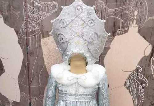 Карнавальный костюм снегурочки. 92-104