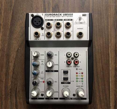 Микшерный пульт Beringer Eurorack UB502