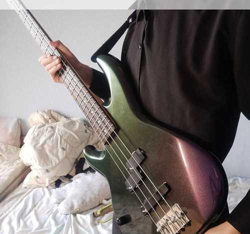 Fender Squier Precision Bass SPJ-39