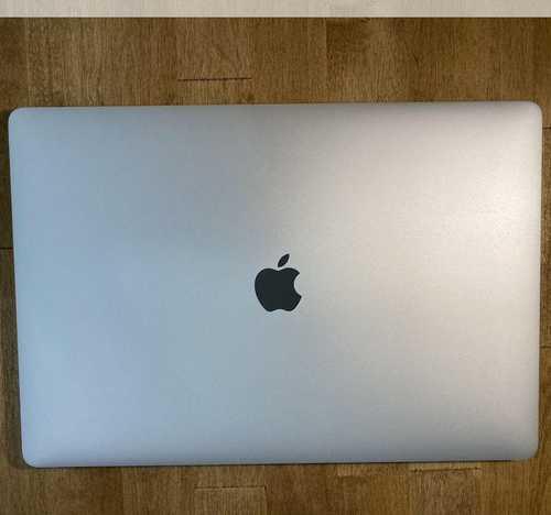 MacBook Pro 15 2017 2.8GHz intel Core i7