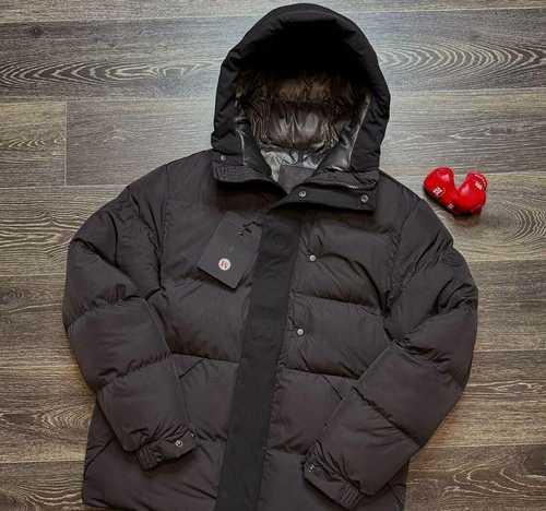 Зимние куртки Moncler