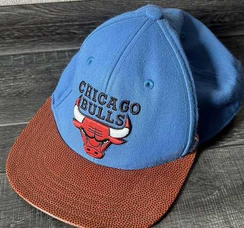 Снепбек кепка Adidas Originals Chicago Bulls NBA