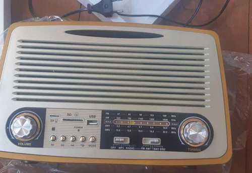 Радиоприемник в ретро стиле Kemai MD-1700