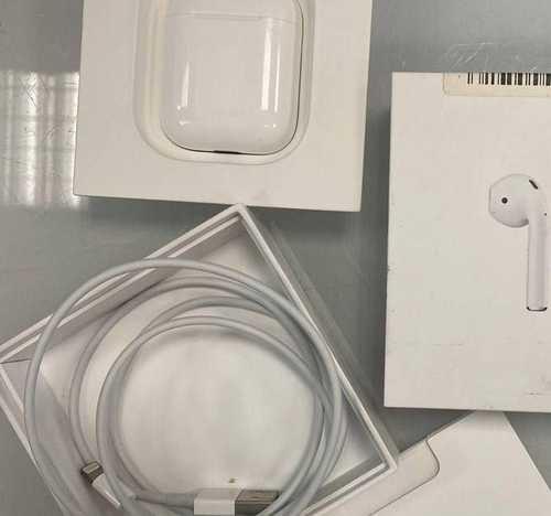 Apple AirPods with Charging Case (MV7N2)